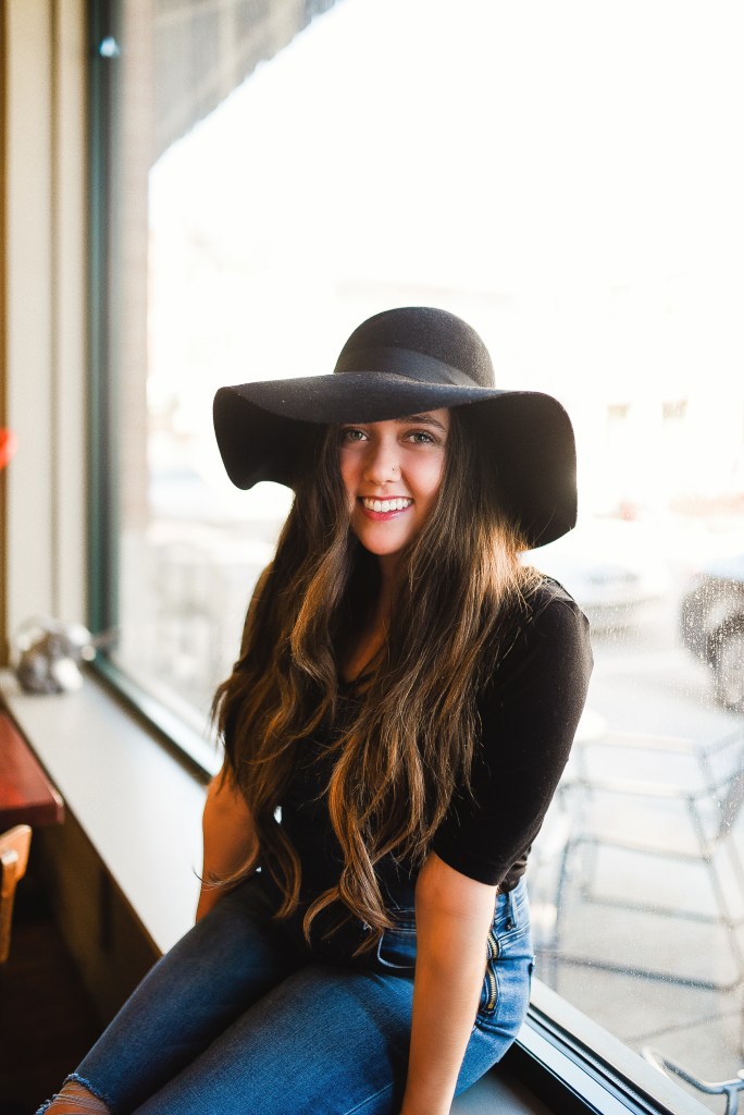 Kayla R. – MODERN WITNESSES